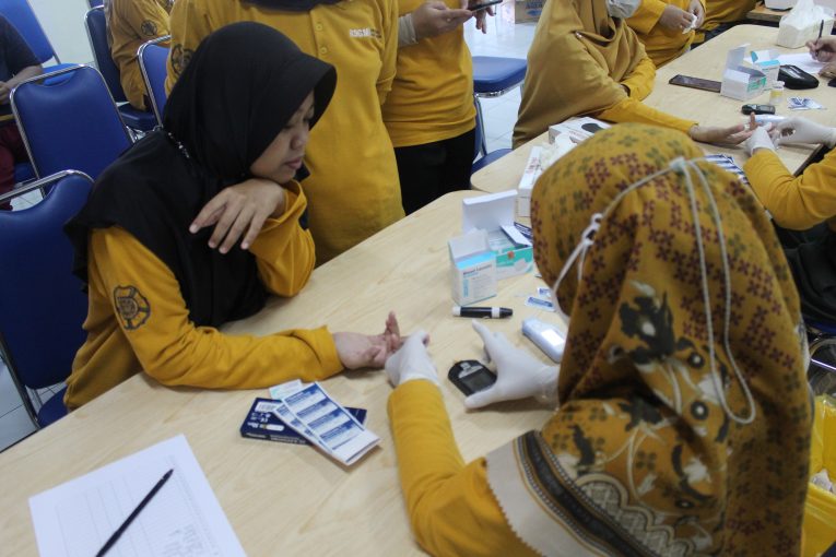 Pemeriksaan Kesehatan bagi Sivitas Hospitalia RSGM UGM Prof. Soedomo ...