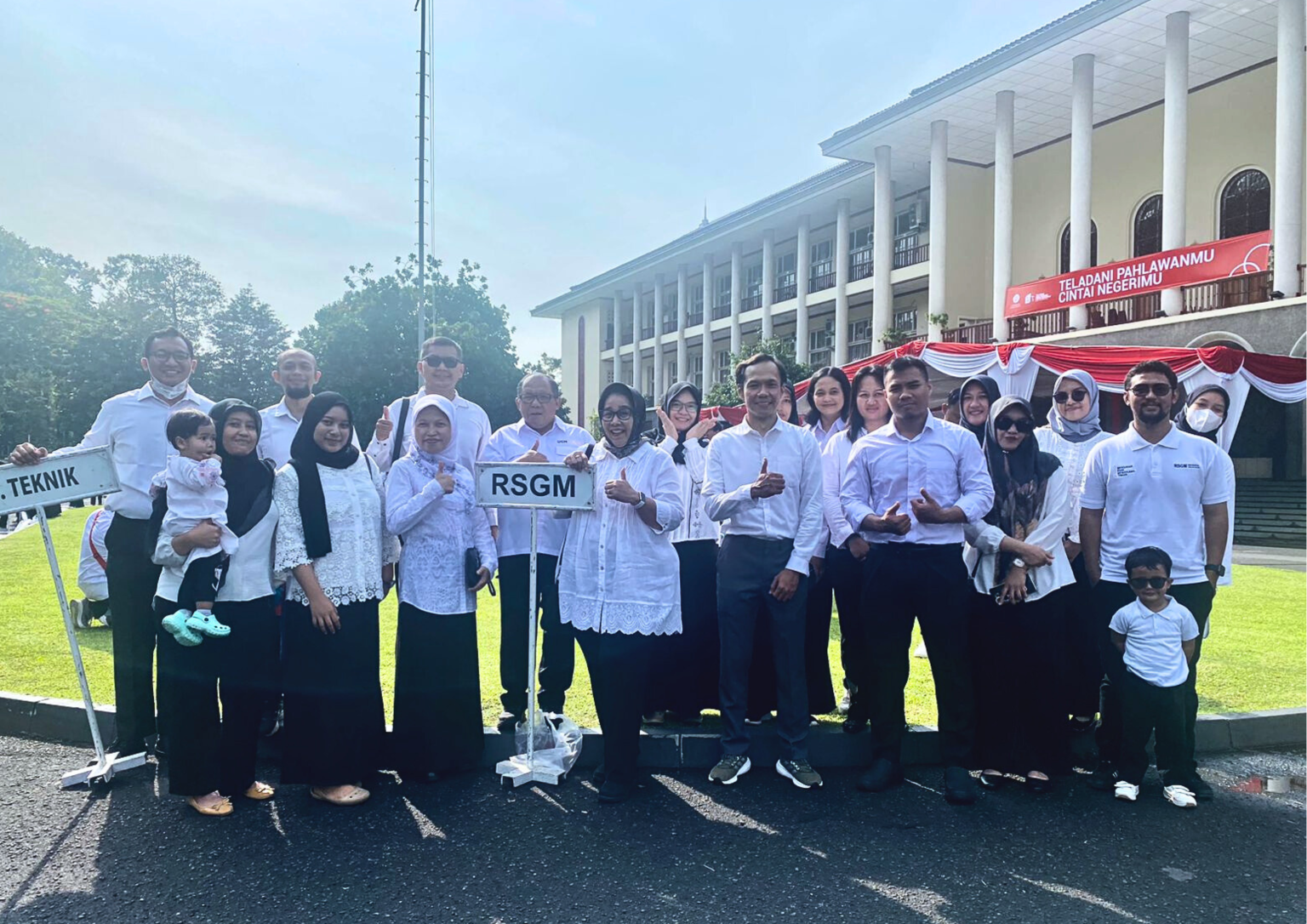 Upacara Hari Pahlawan di UGM: Memperingati Jasa Pahlawan dan ...